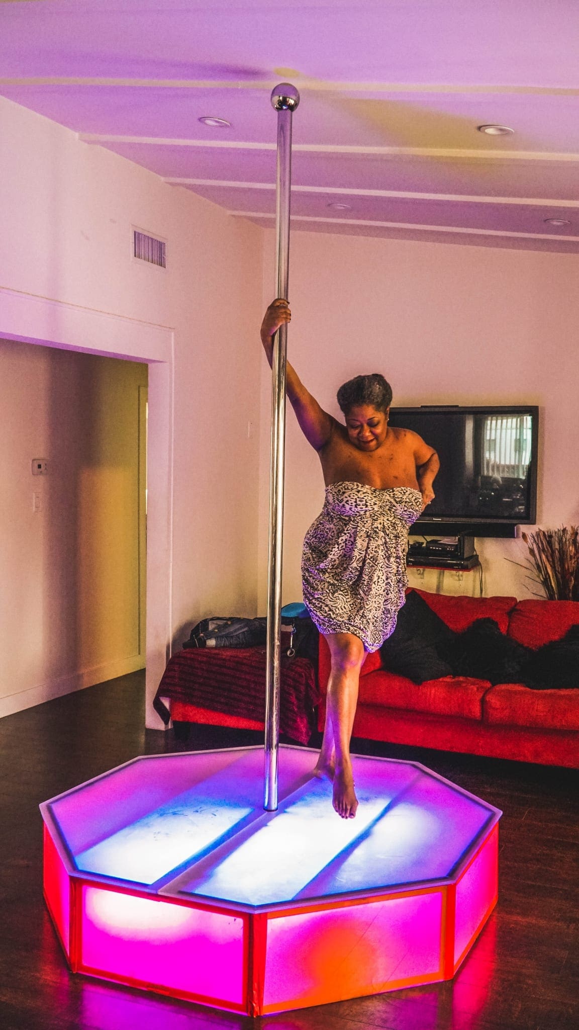 All Star Stages Industrial Spinning Dance Poles For Rent